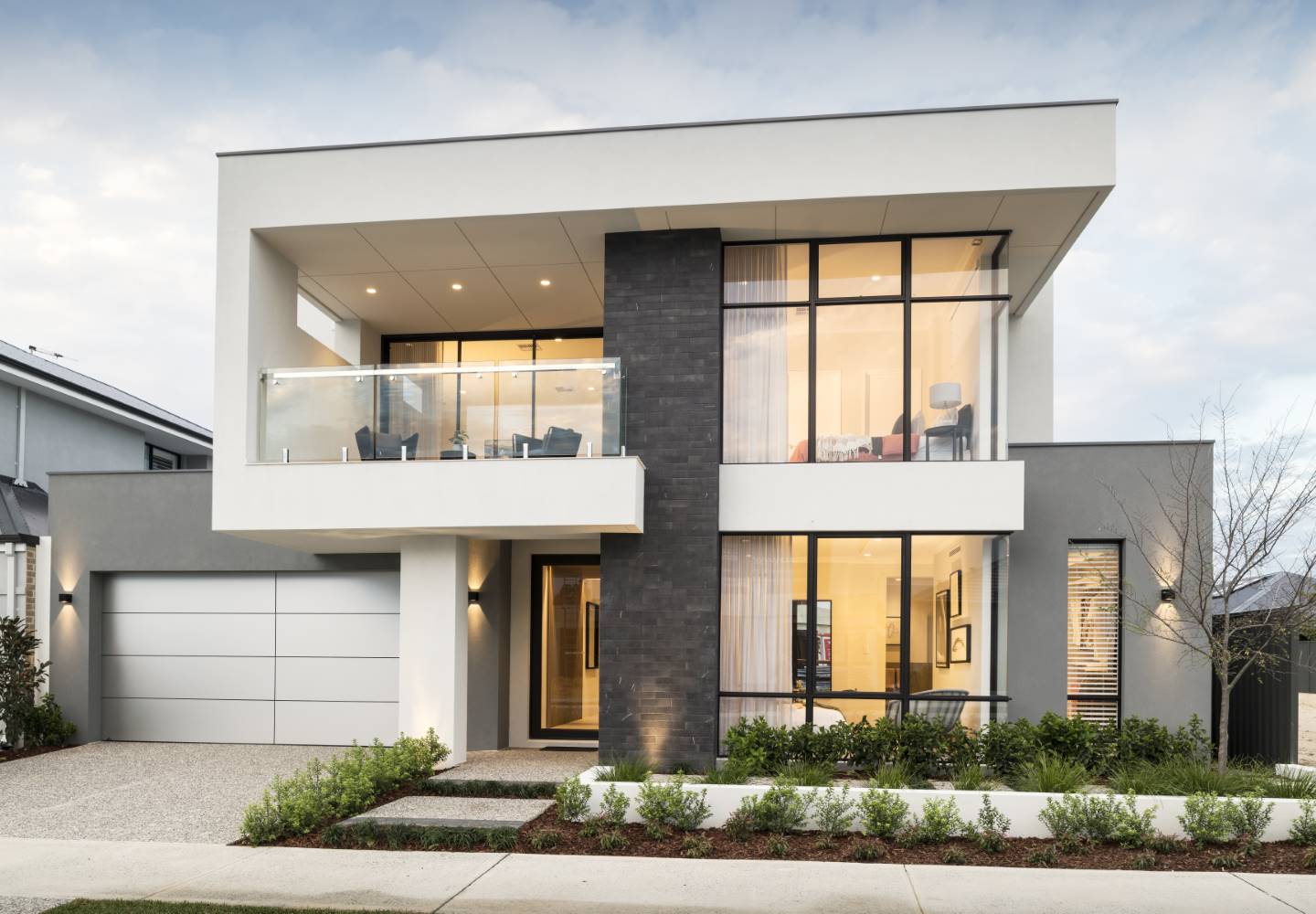 The Avant Display Home | Faze Lighting