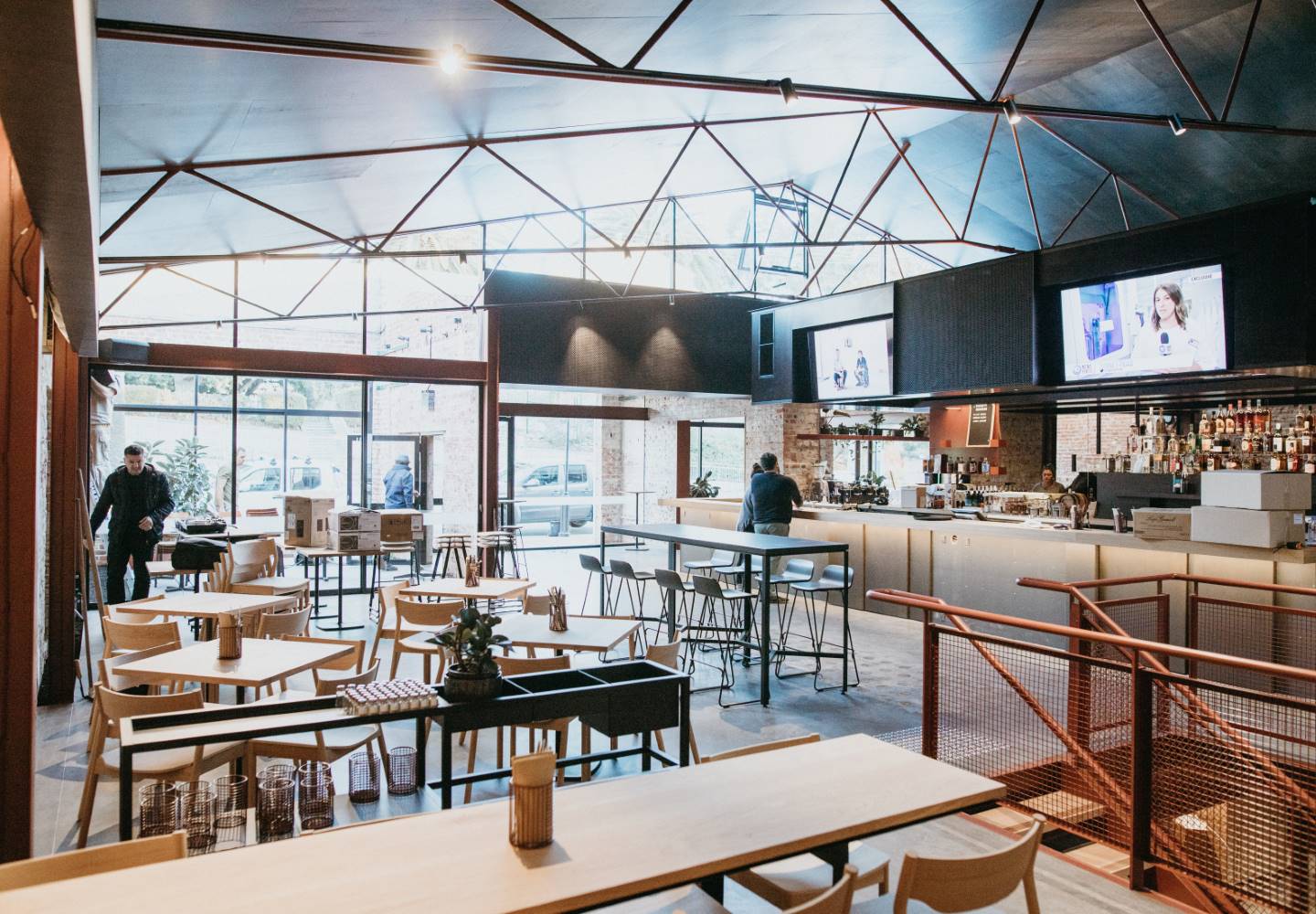 Besk Bar| Faze Lighting