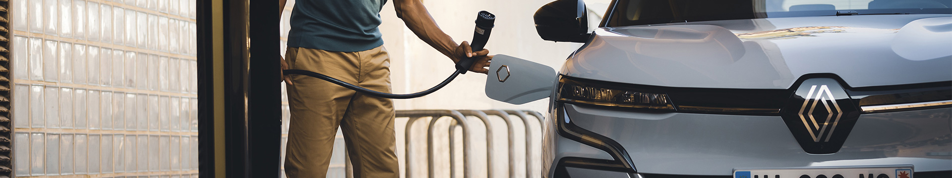 Drive Electric - Renault | Renault Australia