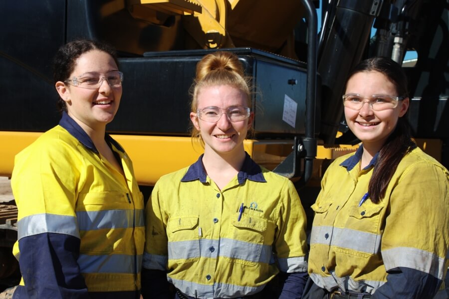 Yona Amelia Siregar Drill QC Helper, Martabe - Macmahon