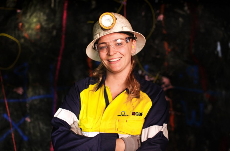 Eva Gusnir Operator, Martabe - Macmahon