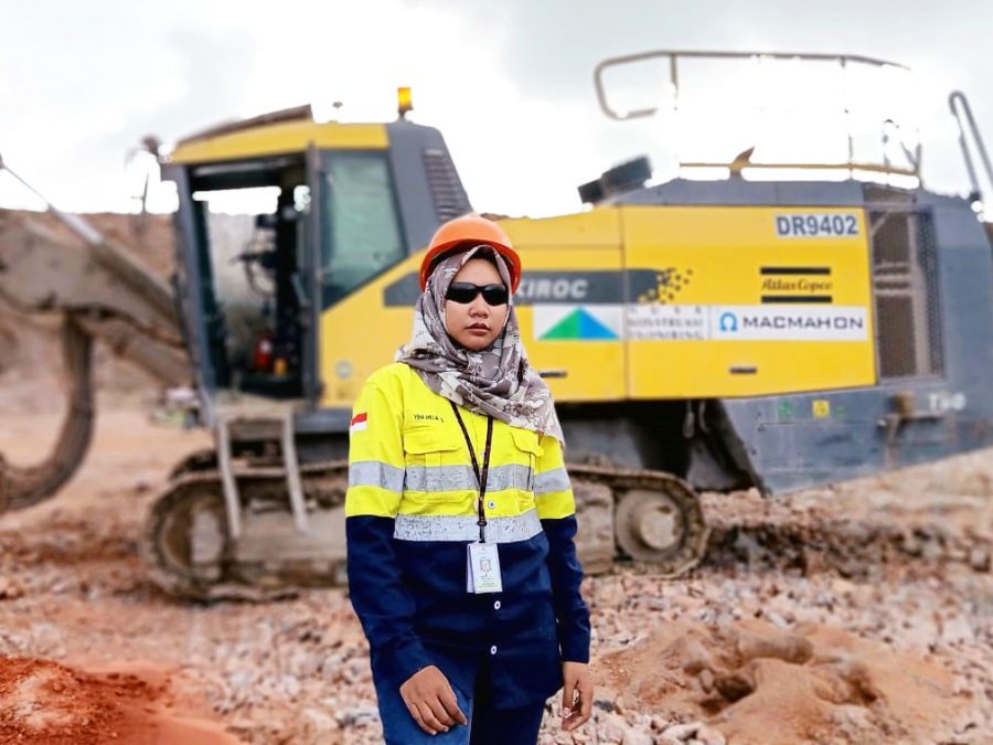 Yona Amelia Siregar Drill QC Helper, Martabe - Macmahon