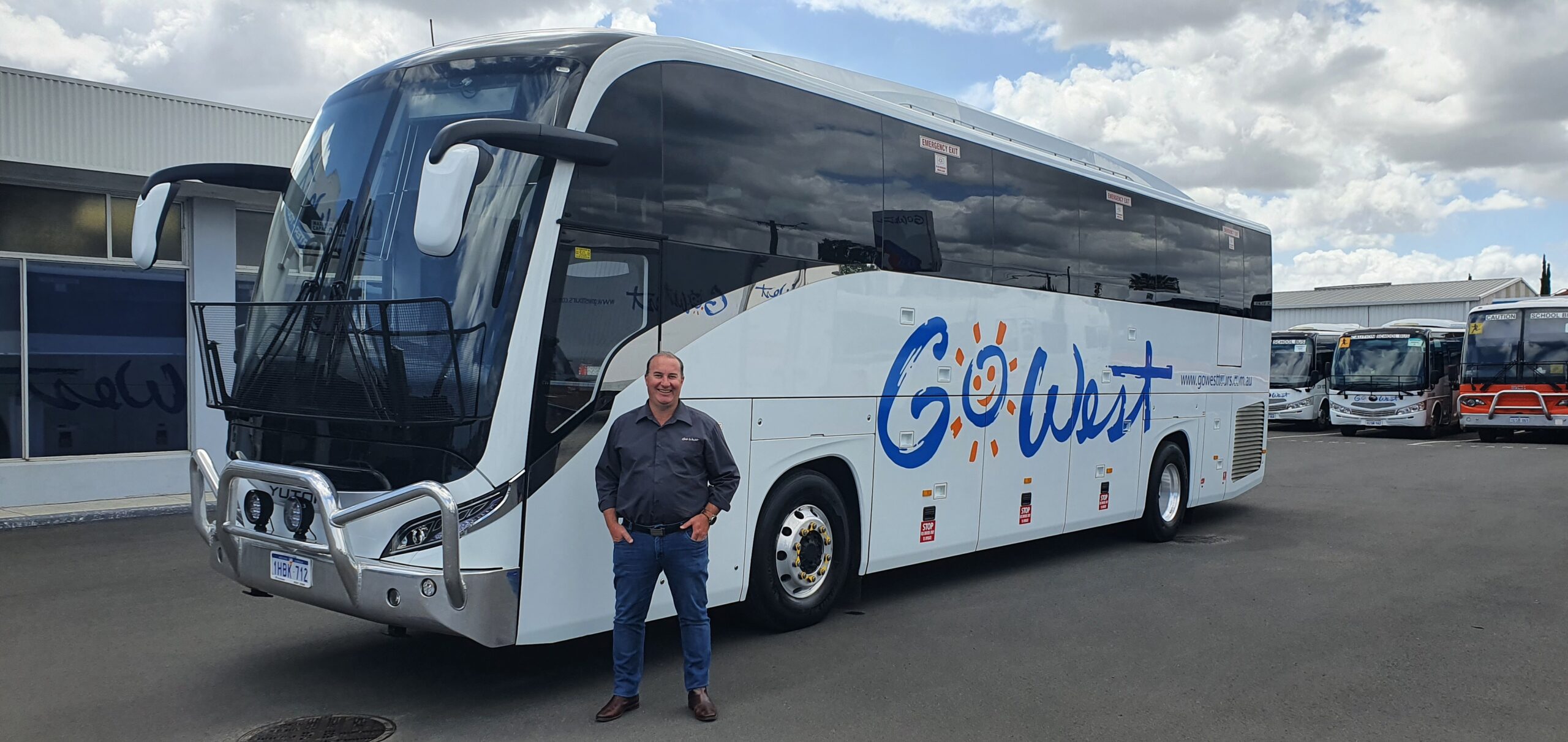 Return Bus Trip for Event - Fervor Degustation - Karijini Experience