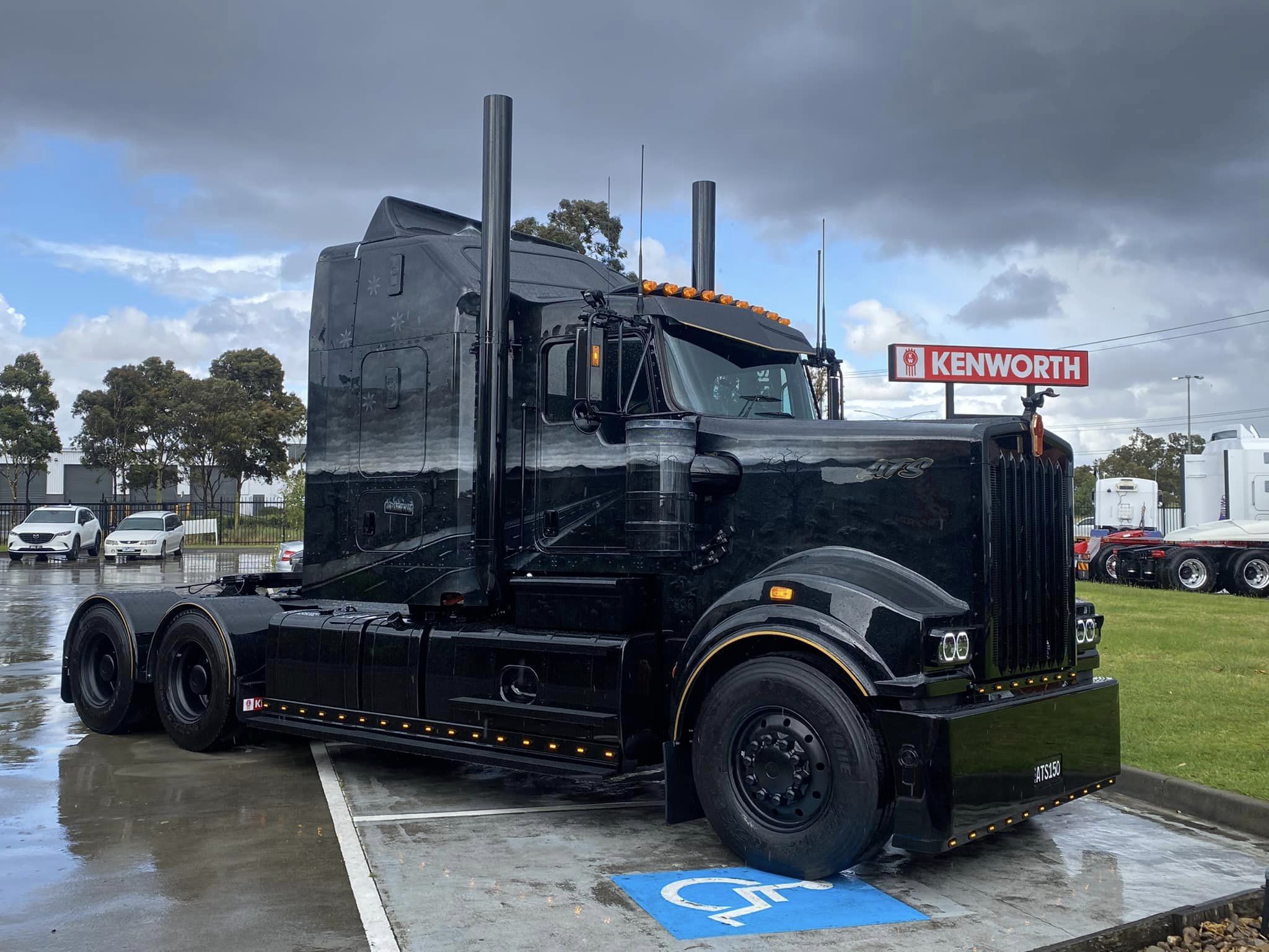 ATS's latest Kenworth "Karma" - Pearlcraft