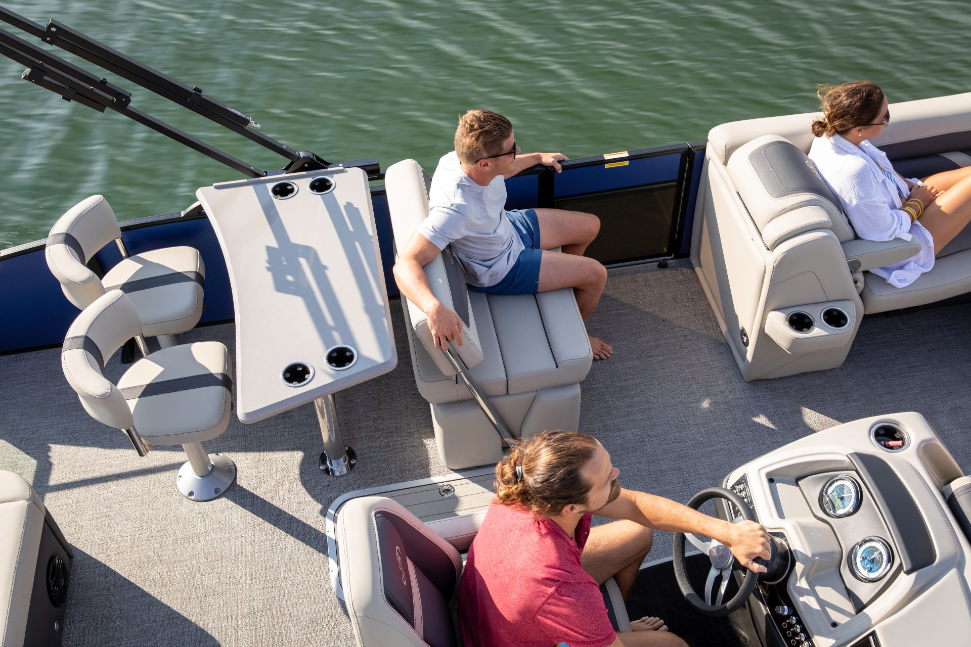 Cabrio Ultra Entertainer Floorplans & Specs | Barletta Pontoon Boats ...