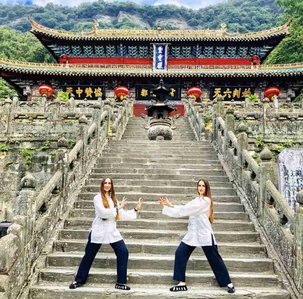 The twin ambassadors of Greek tourism in China – Greek Herald