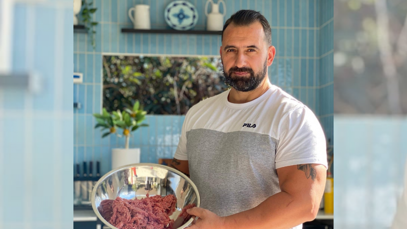 Cooking his way through life: Meet The Real Greek Chef – Greek Herald