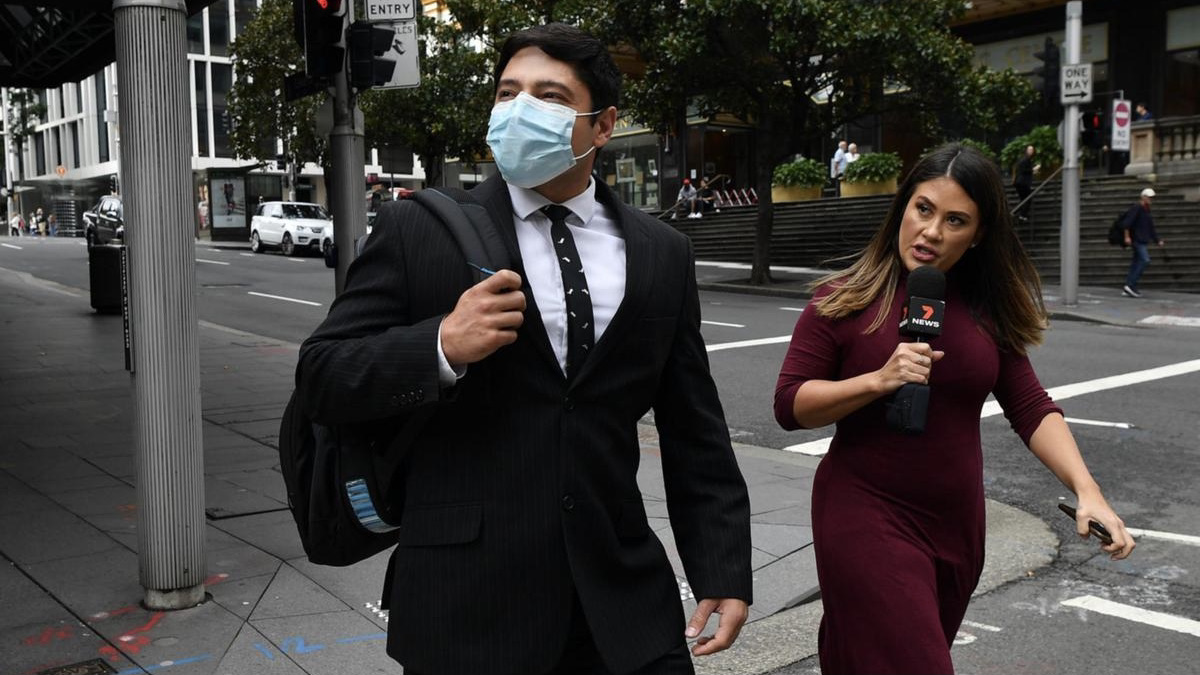 Police officer ‘disgusted’ with himself after propositioning schoolgirl ...