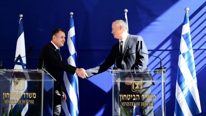 Greek and Israeli Defence Ministers re-affirm close ties during meeting ...