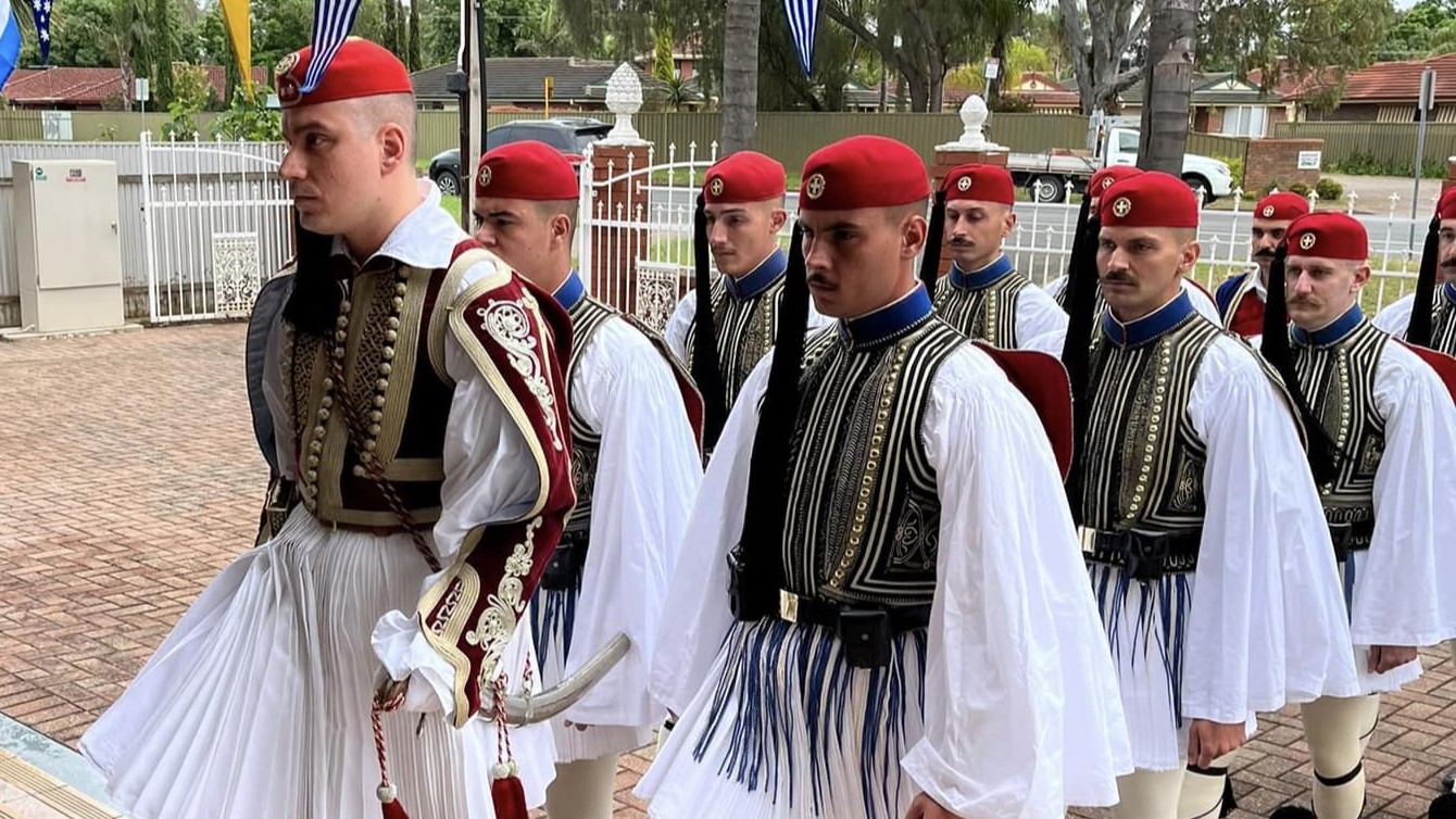 Meet the Evzones visiting Adelaide and Perth – The Greek Herald