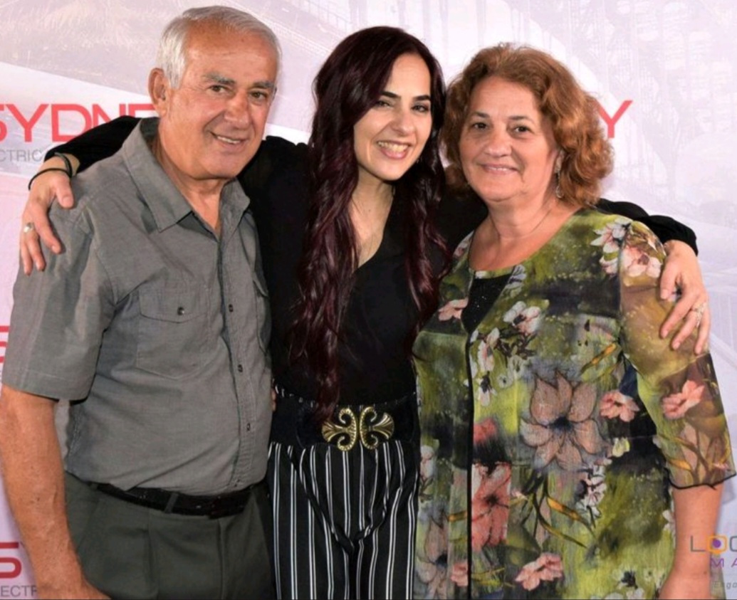 Mum Dad Greek Herald