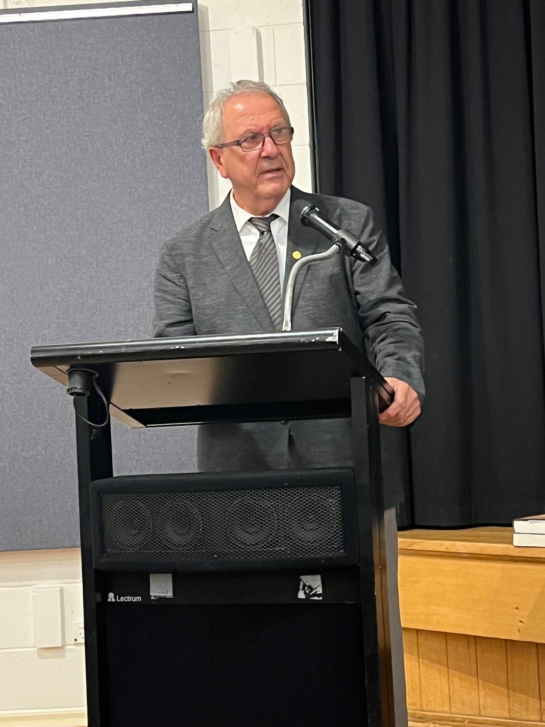 Professor Anastasios Tamis' book on Hellenes in Australia launched in ...