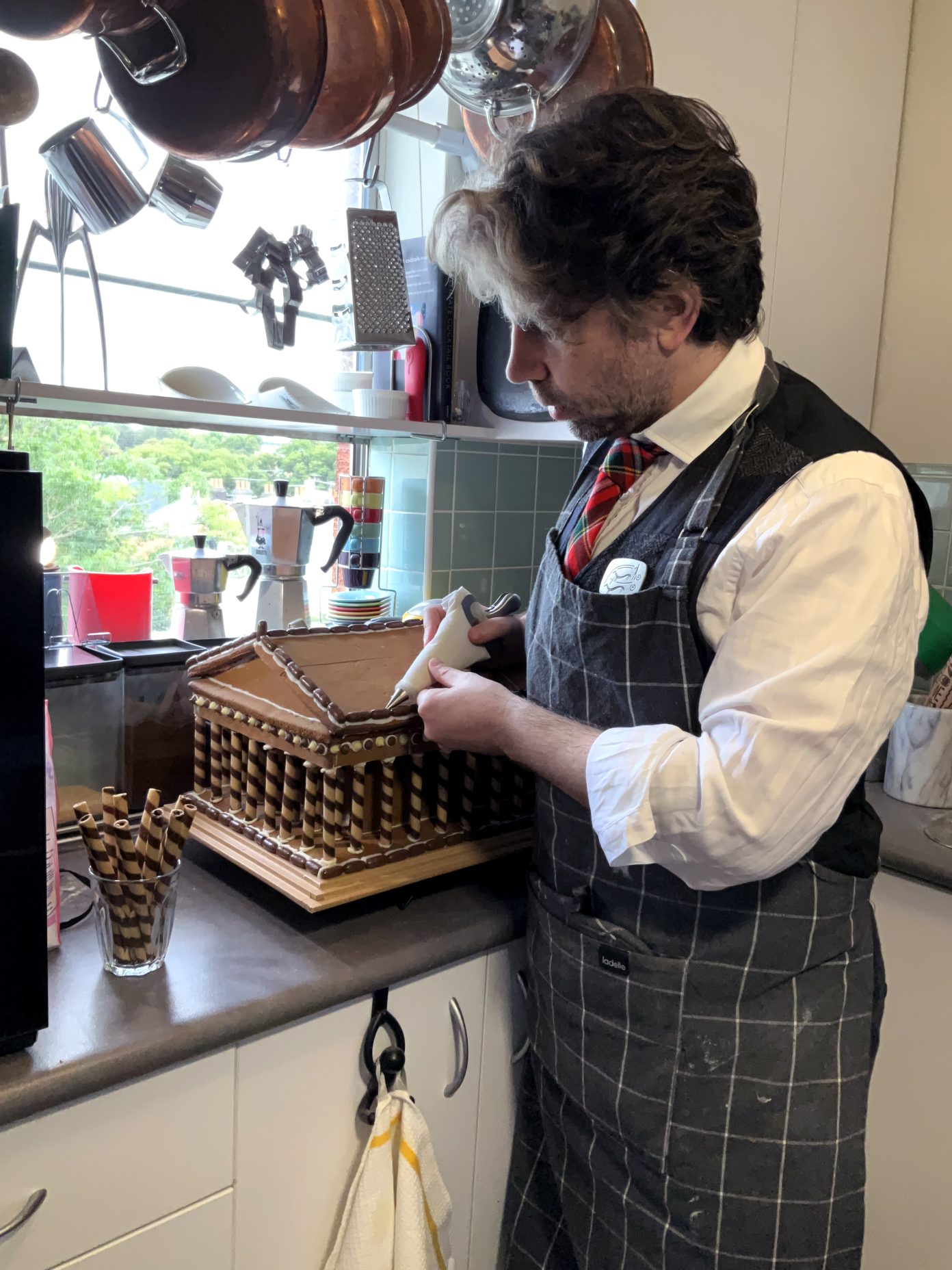 Australian pop-artist makes Parthenon out of gingerbread for Christmas ...