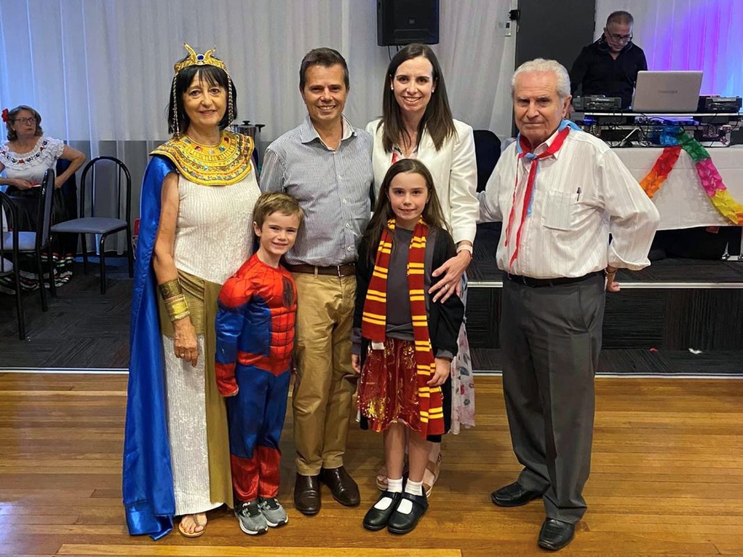 Greeks in fancy dress attend Apokries celebrations across Sydney ...