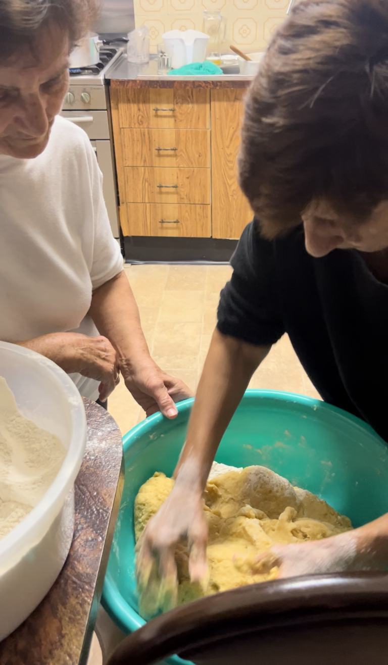 Traditional Greek Recipes: Tsoureki - Greek Herald