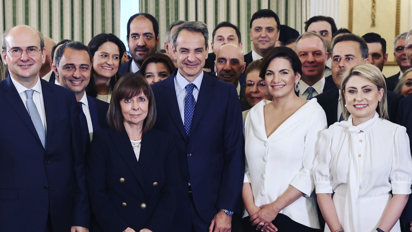 Greece's new government officially sworn in – The Greek Herald