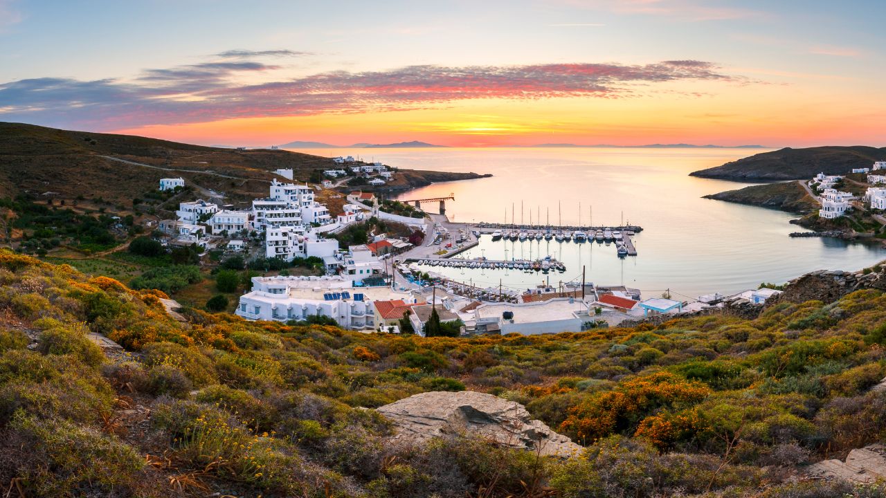 Kythnos - Platinum Cruising