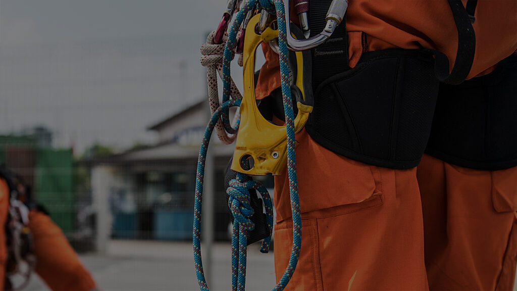 Frontline Fire & Rescue | Vertical Rescue