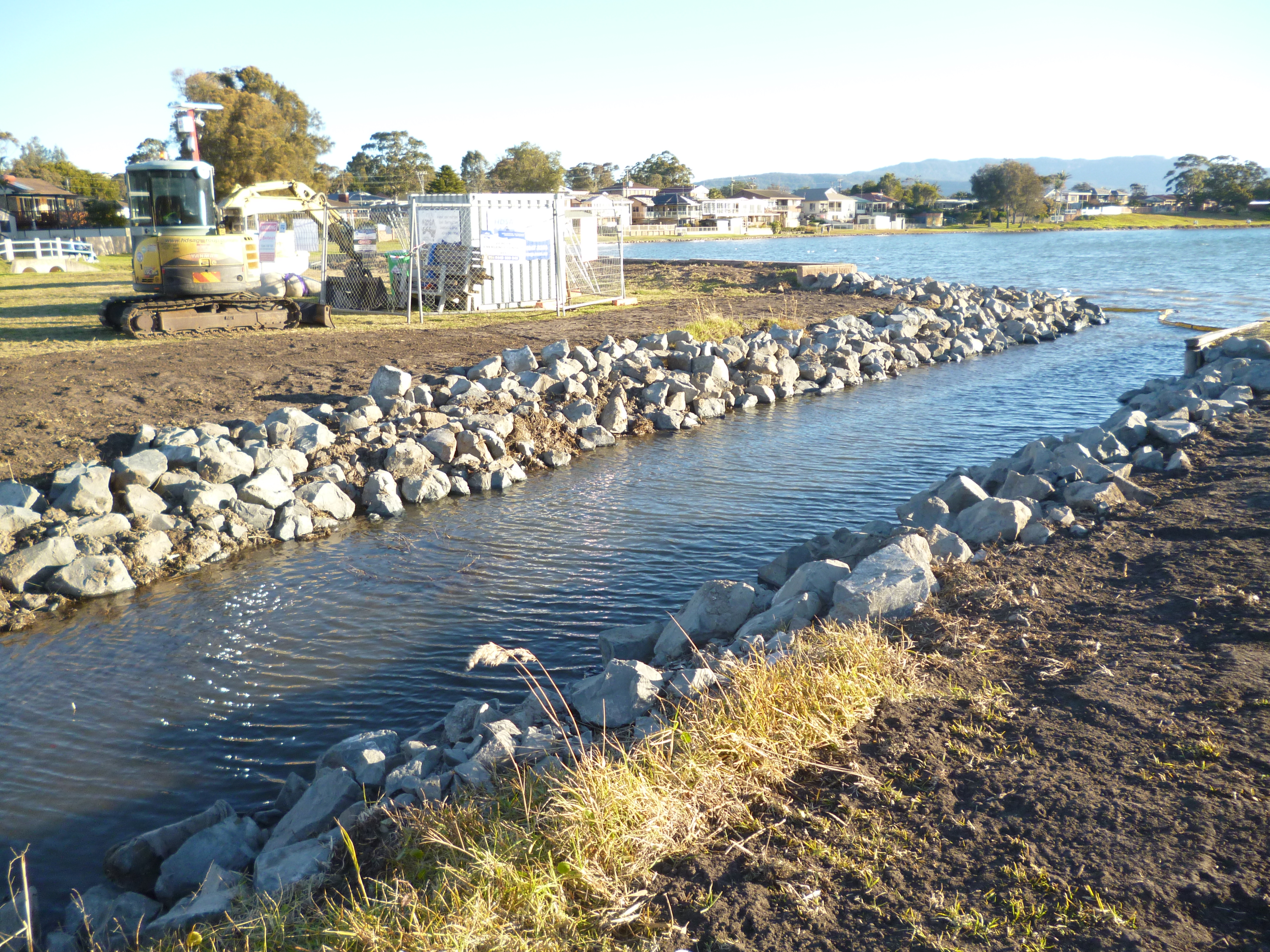 Stage 1 Complete :: Foreshore Protection Work at Ski Way Park, Oak ...
