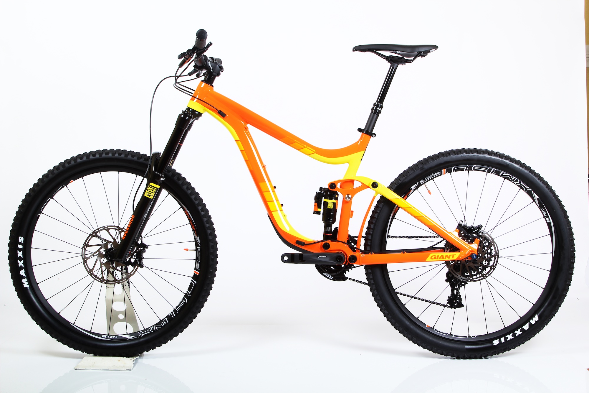 Flow's First Bite: Giant Reign 1