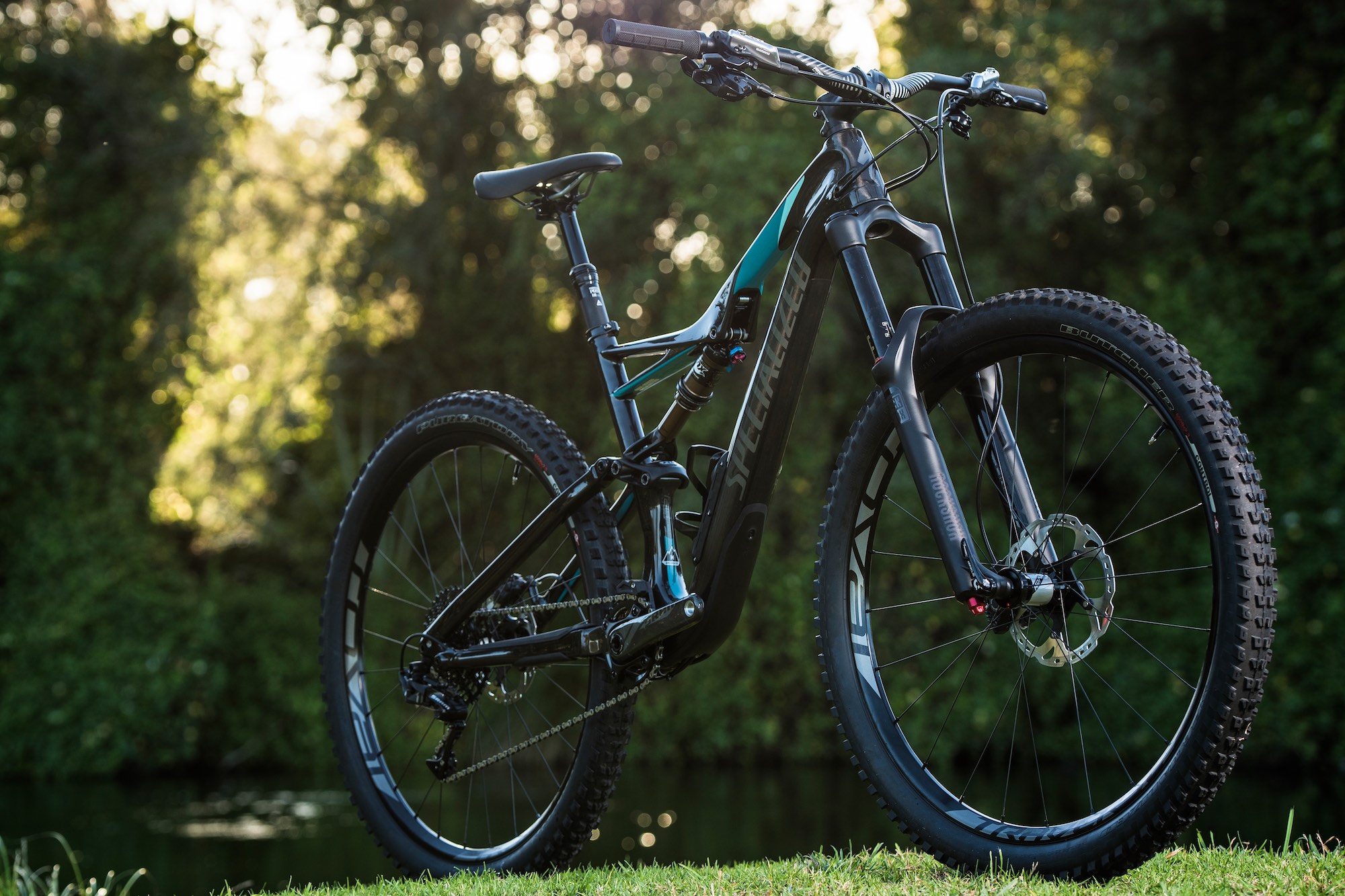 Fresh Product: Specialized Rhyme, a Women's Specific 150mm Trail Bike