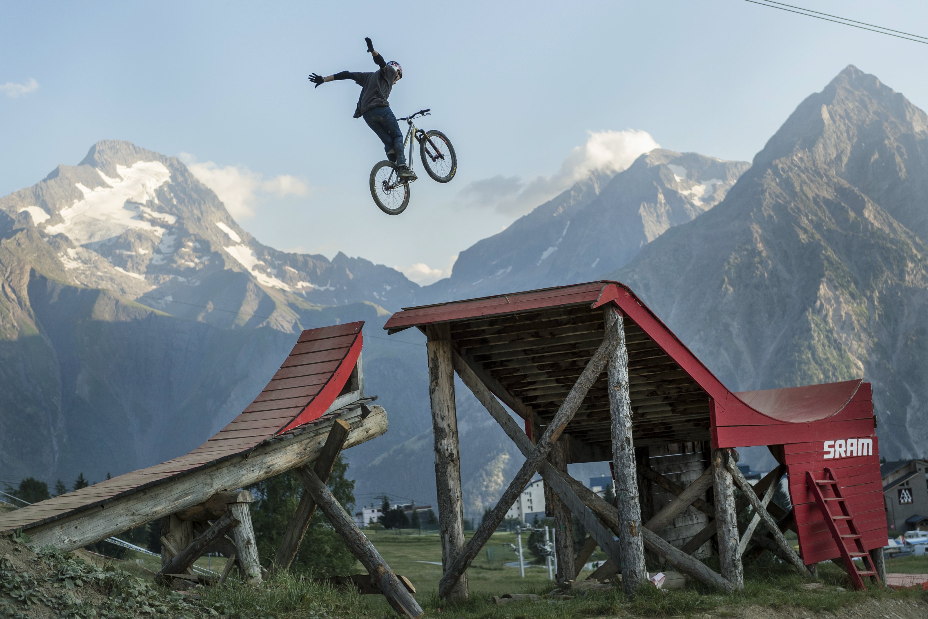 Video: Insane Crankworx Slopestyle Highlights