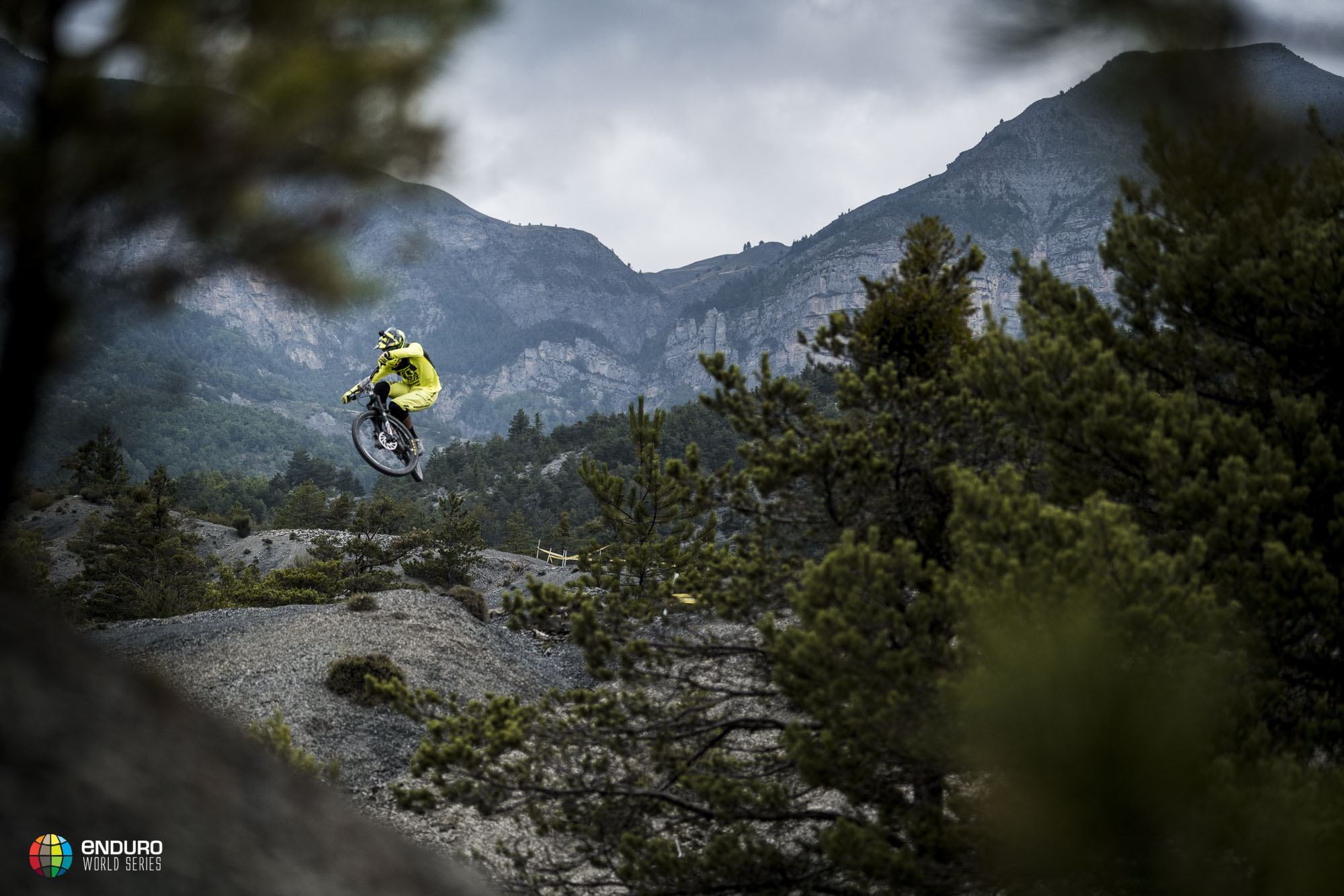 Sam Hill and Cecile Ravanel win the penultimate round of the Enduro ...