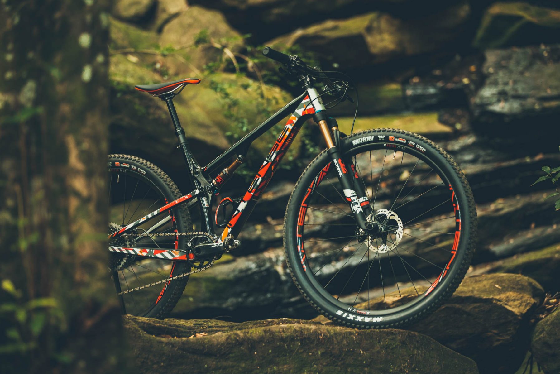 Tested: Intense Spider 275C