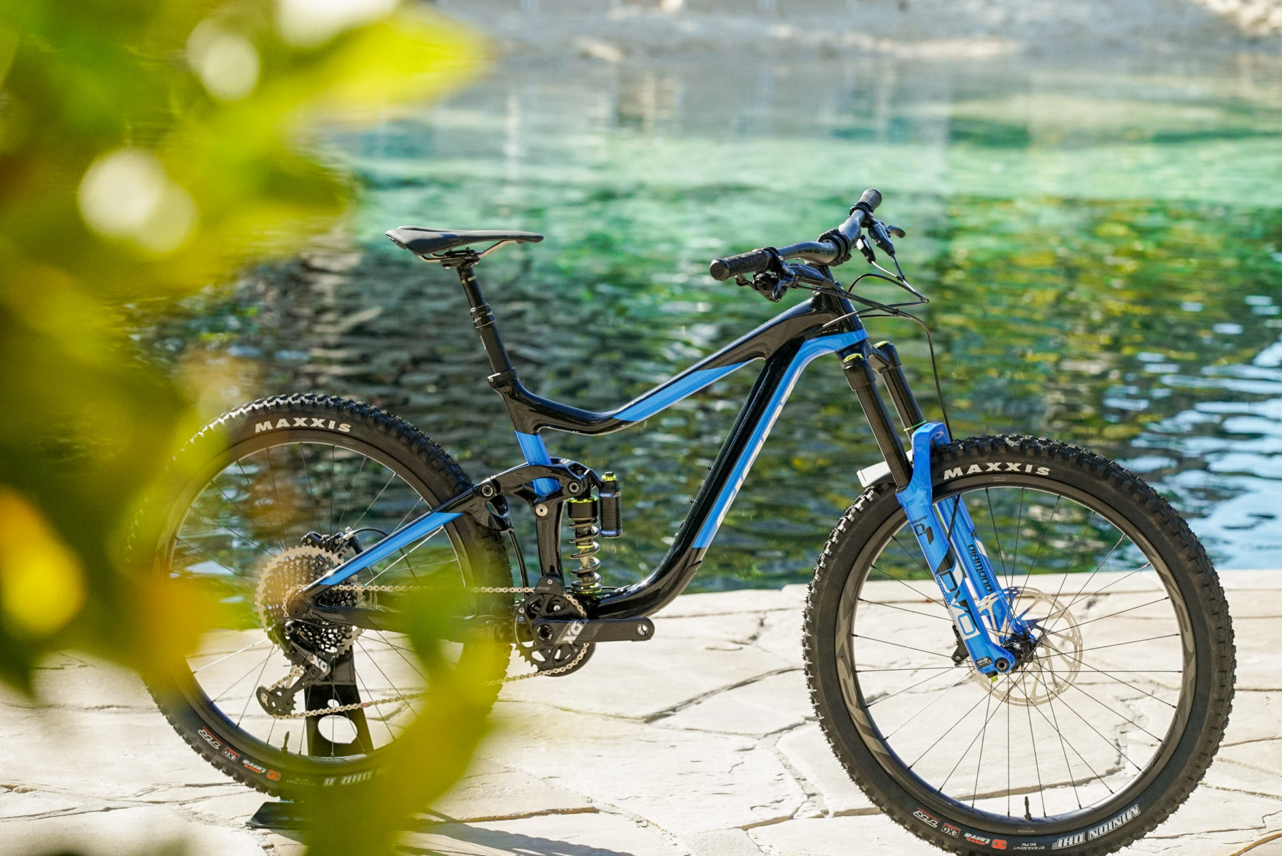 Giant Mountain Bike Reviews - Flow Mountain Bike