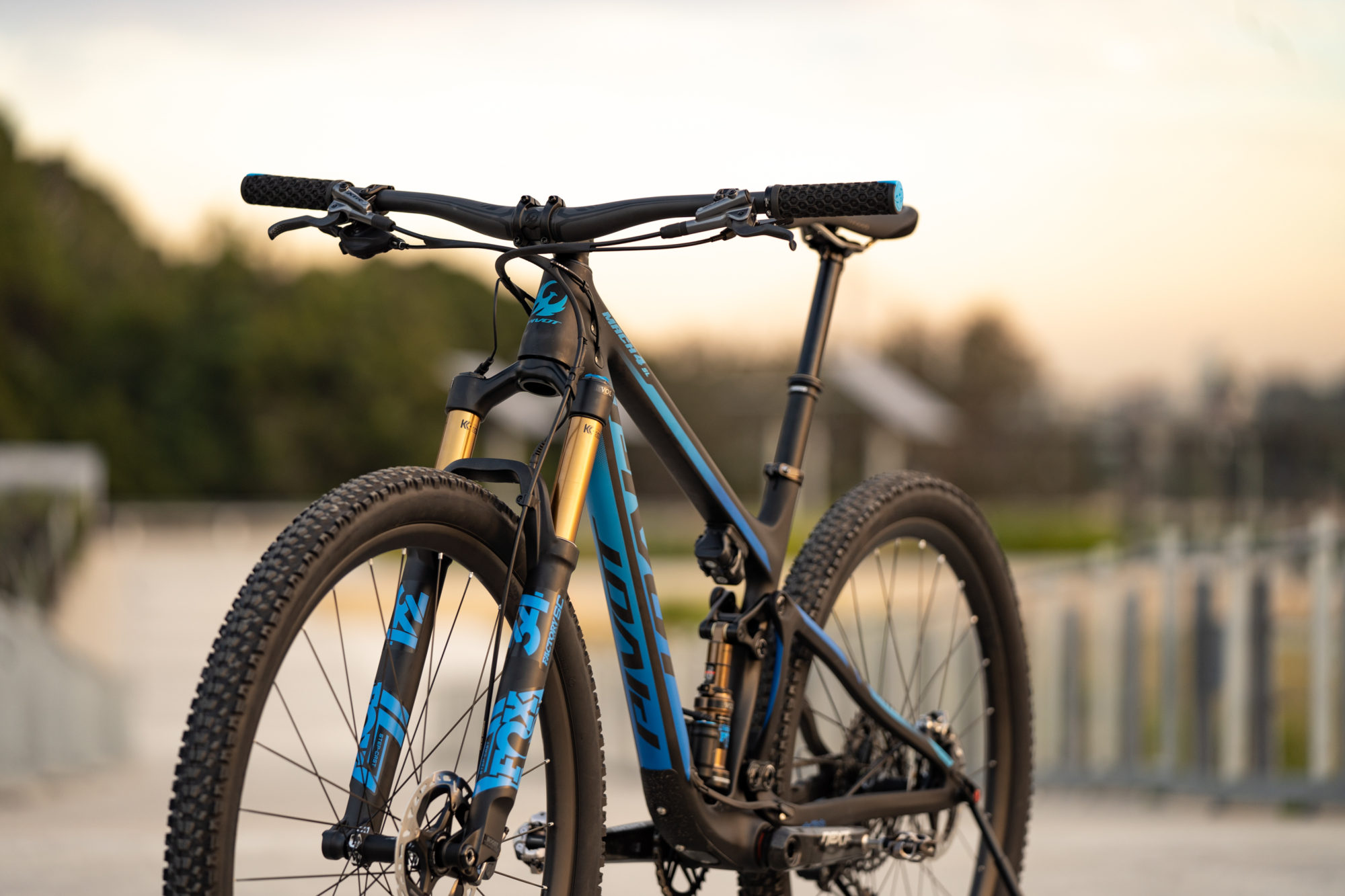 Pivot's new Mach 4 SL - First Impressions