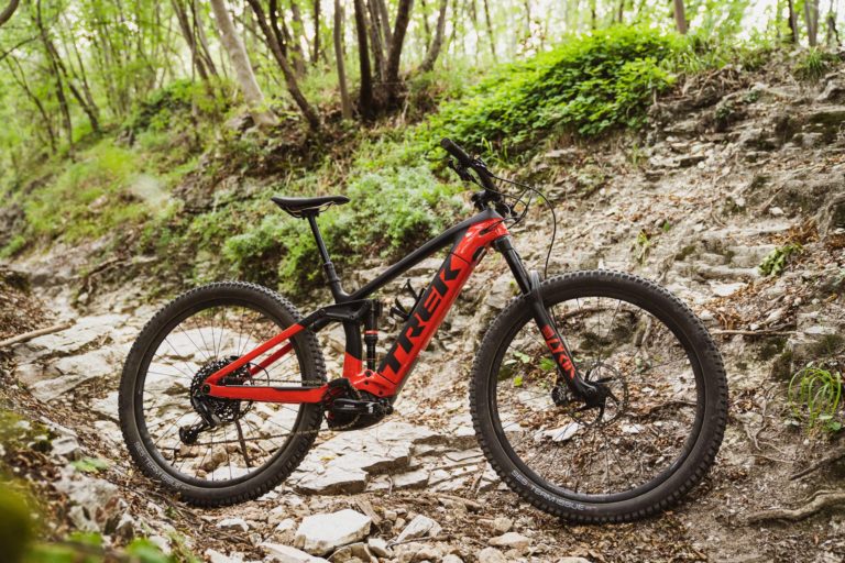 First Ride Review | The New 2020 Trek Rail 9.8 Is Trek's Best E-MTB Yet