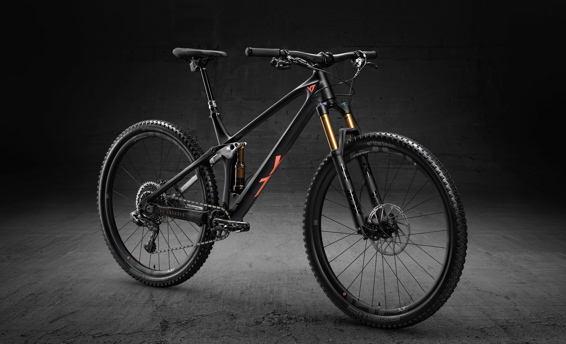 First Look | The new YT IZZO CF is YT's lightest full suspension bike ever