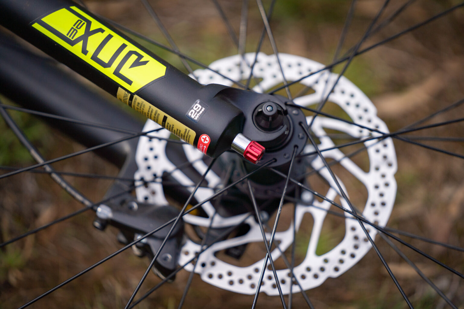 The 2020 Polygon Siskiu D6 Is A Sub-$2,000 Full Suspension Trail Bike