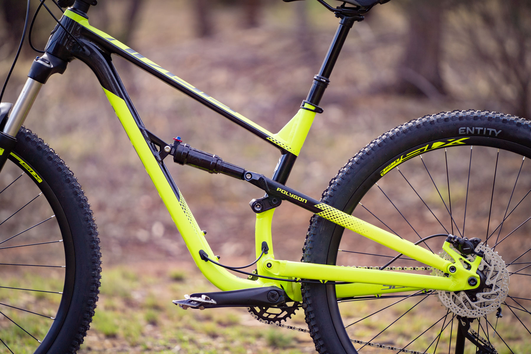 The 2020 Polygon Siskiu D6 Is A Sub-$2,000 Full Suspension Trail Bike