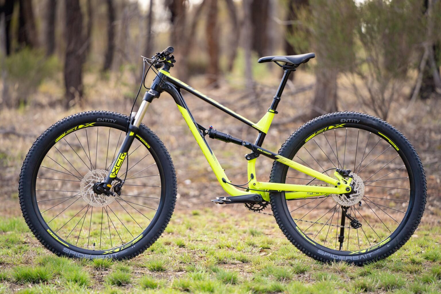 The 2020 Polygon Siskiu D6 Is A Sub-$2,000 Full Suspension Trail Bike