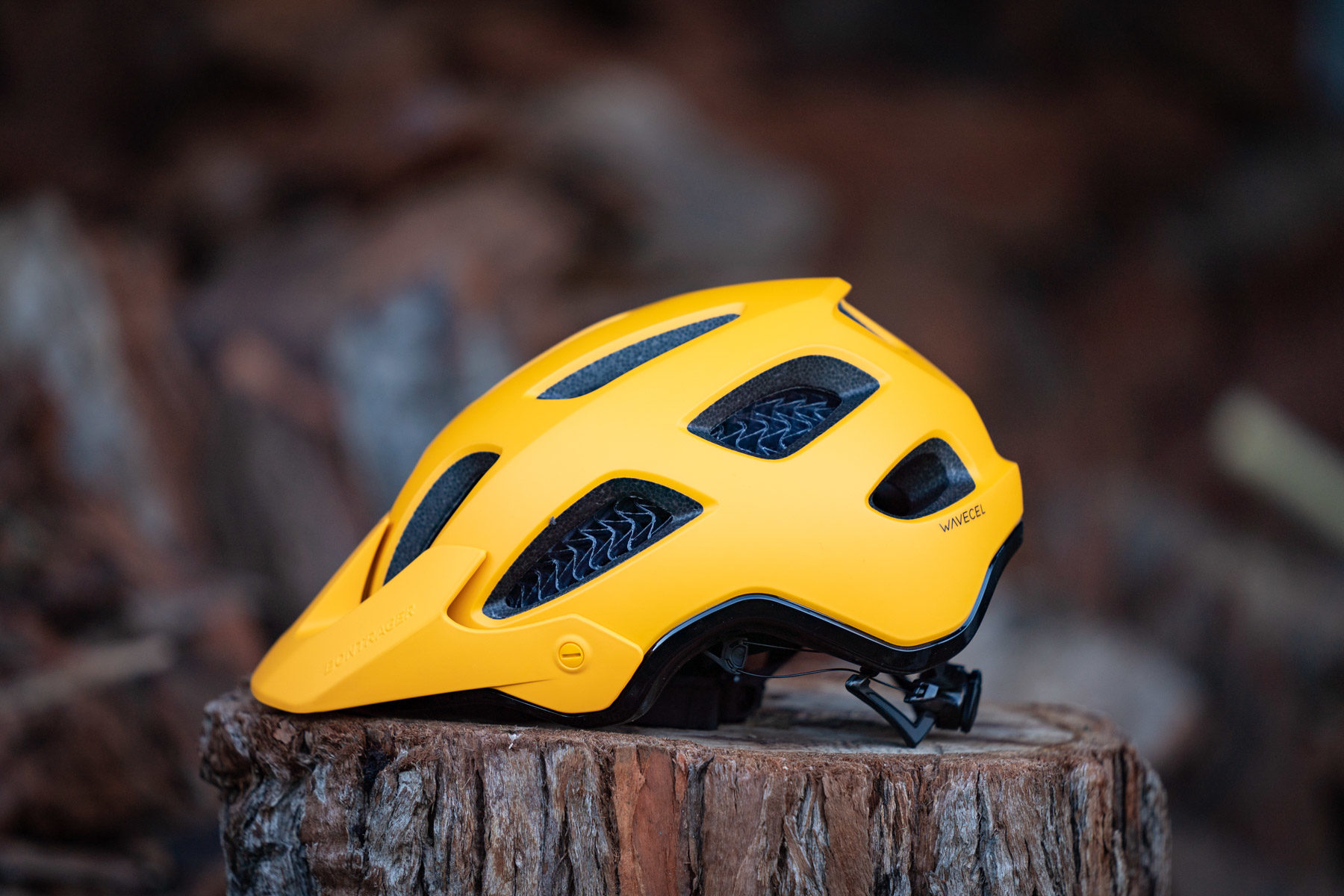 Flow's Fresh Produce | Powerful Lights, Flat Pedals, High-Tech Helmets ...