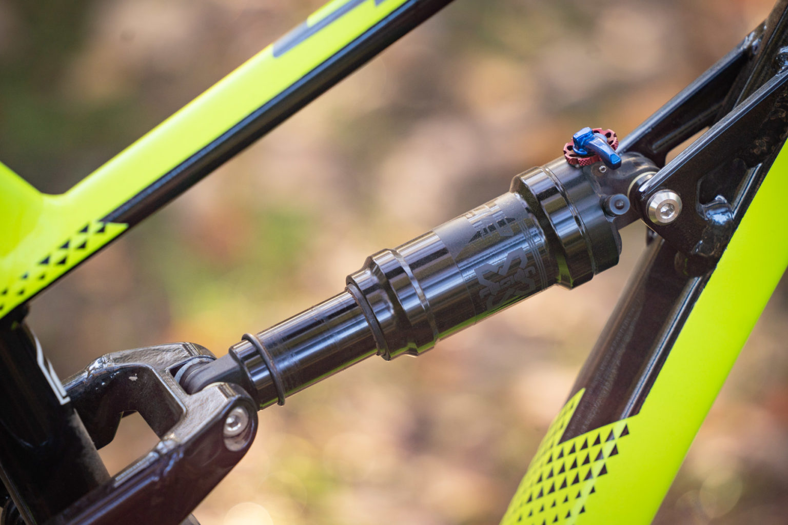 Polygon Siskiu D6 Review | The hardtail vs full suspension rule breaker?