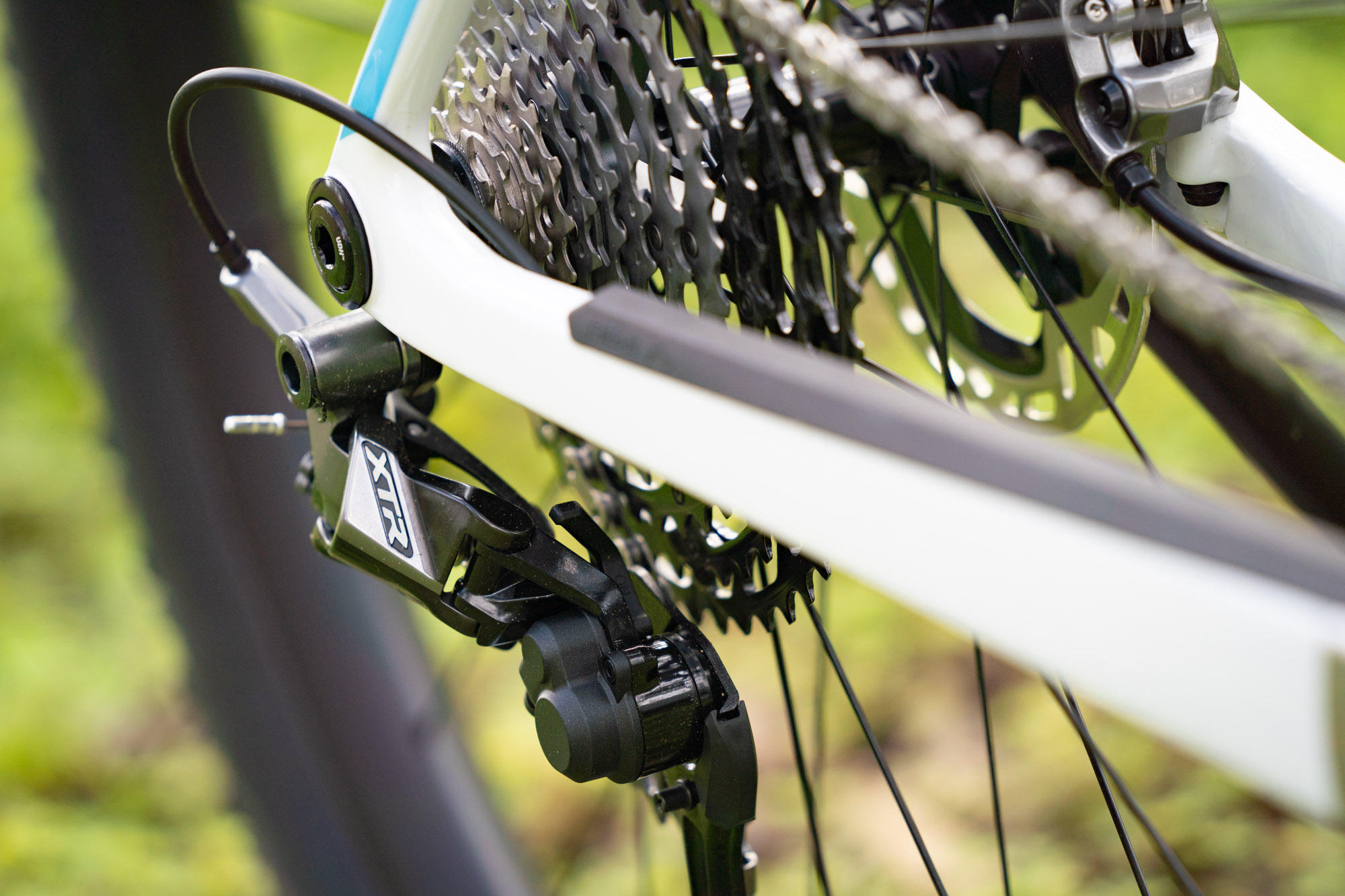 On Test | The 2021 Canyon Exceed CFR goes lighter than ever before