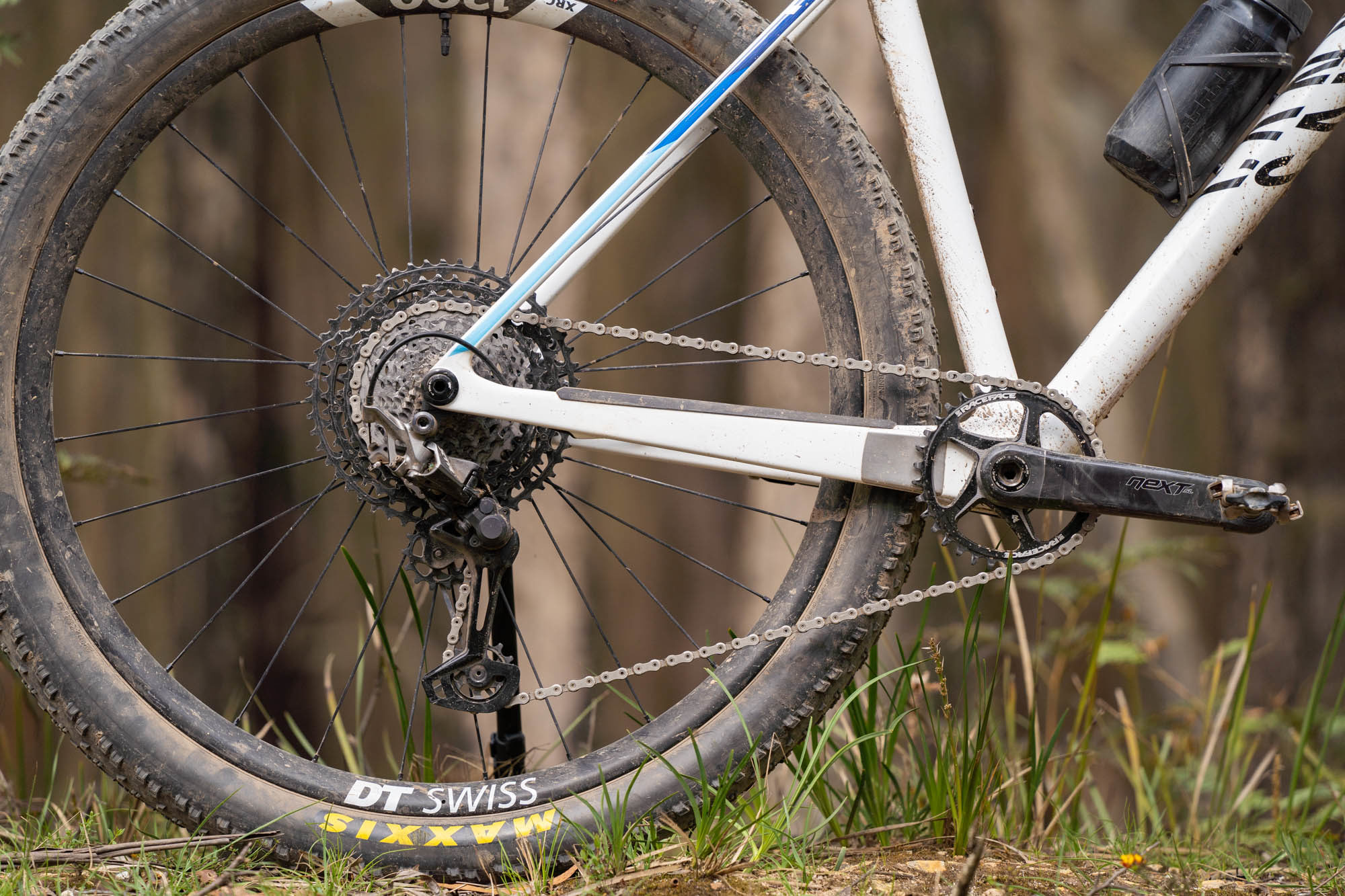 Canyon Exceed CFR 2021 Review | A super-light, unapologetic race bike