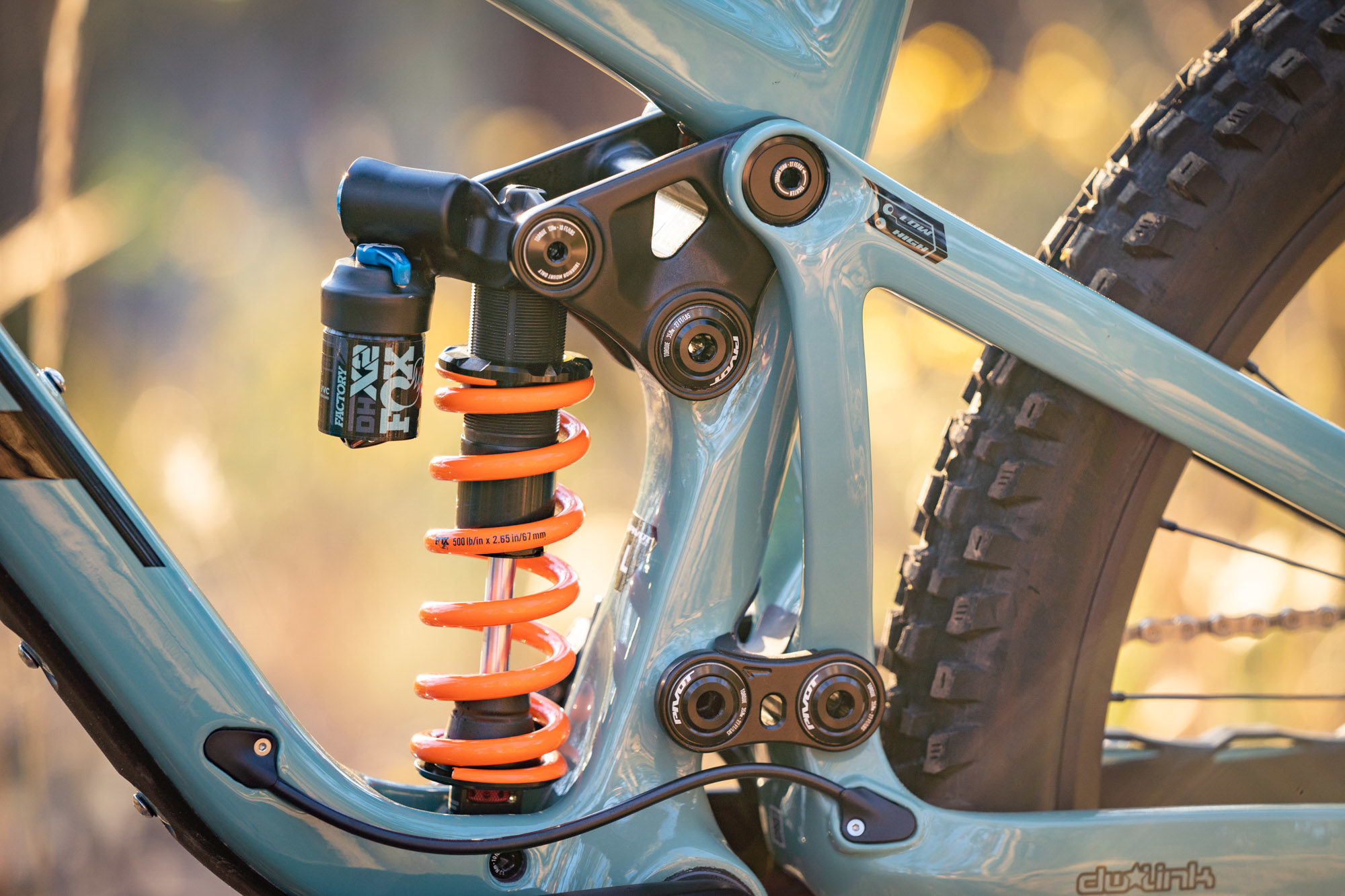 All-New Pivot Mach 6 Review | Keeping The 27.5in Flame Burning Bright!