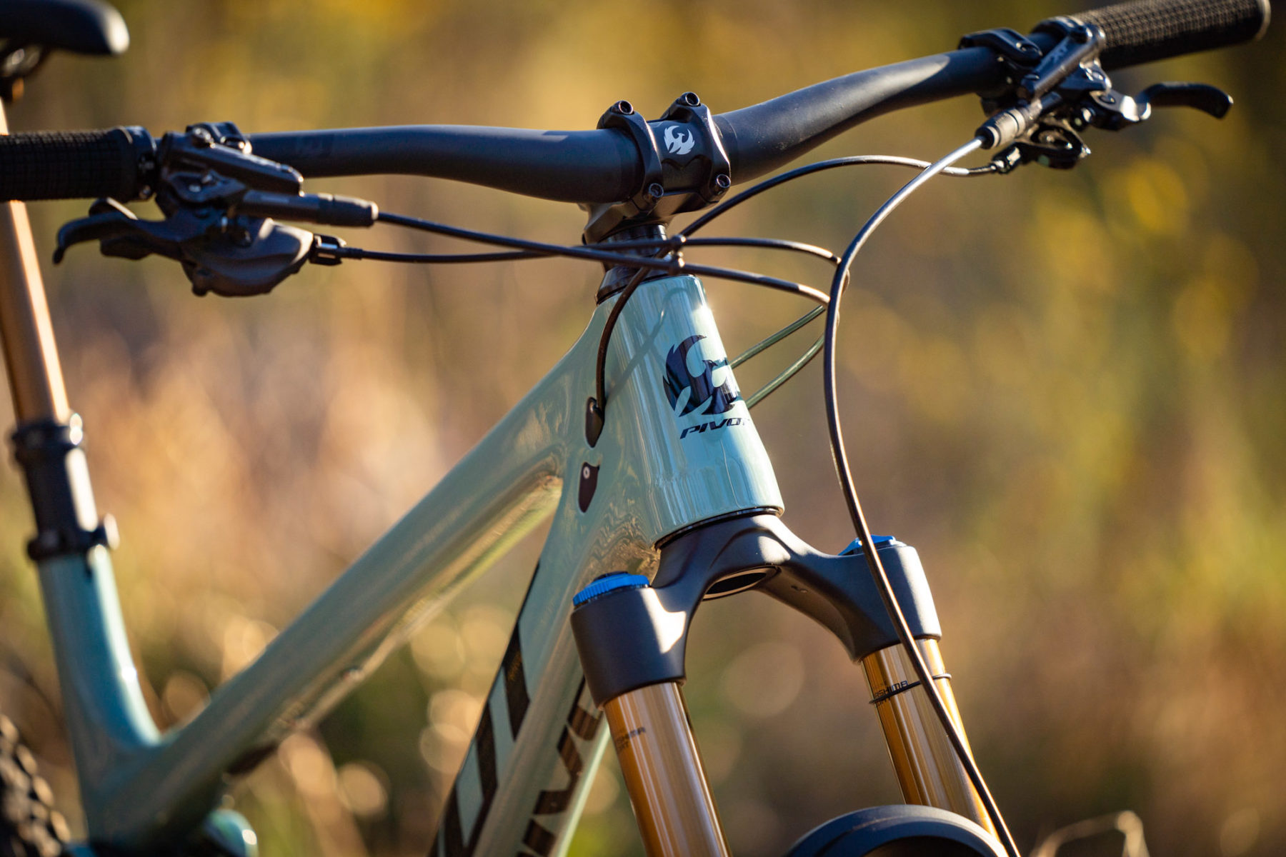 All-New Pivot Mach 6 Review | Keeping The 27.5in Flame Burning Bright!