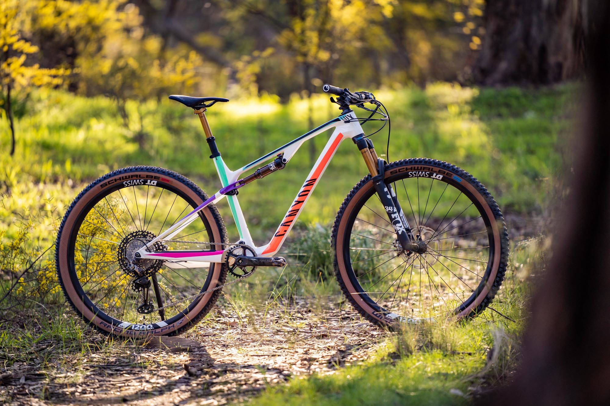 2023 Canyon Neuron Review | A speedy and light weight trail bike