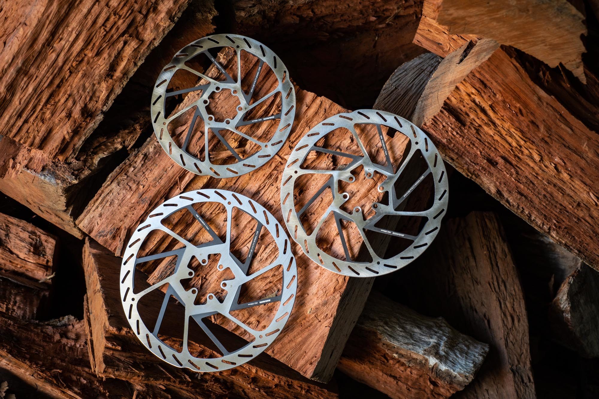 Flow's Fresh Produce | New SRAM HS2 rotors, a Canyon & Specialized kit