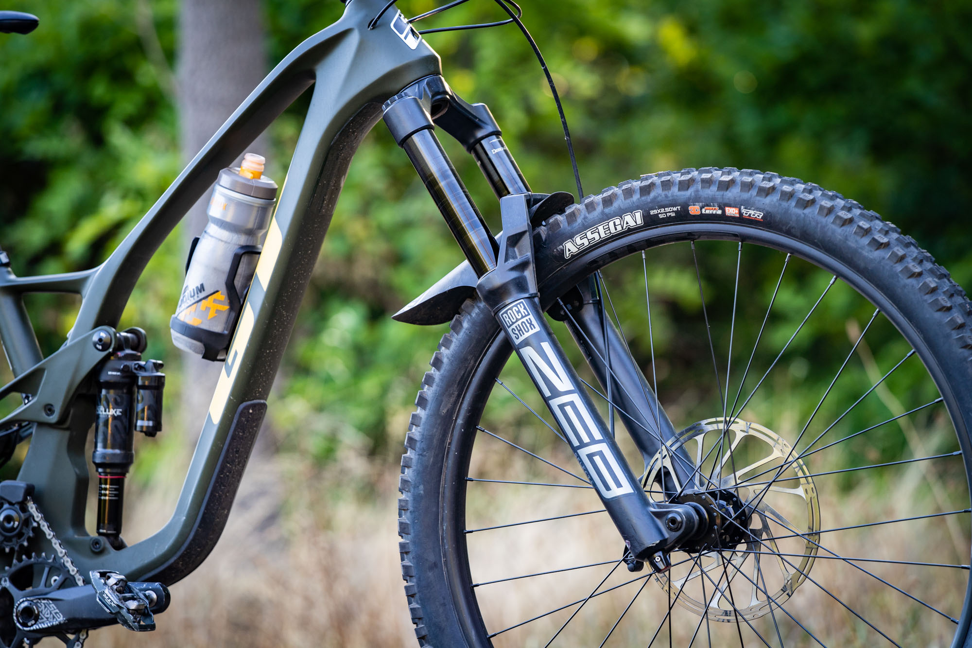 2022 GT Force Review | A high pivot bruiser that eats rocks for breakfast!