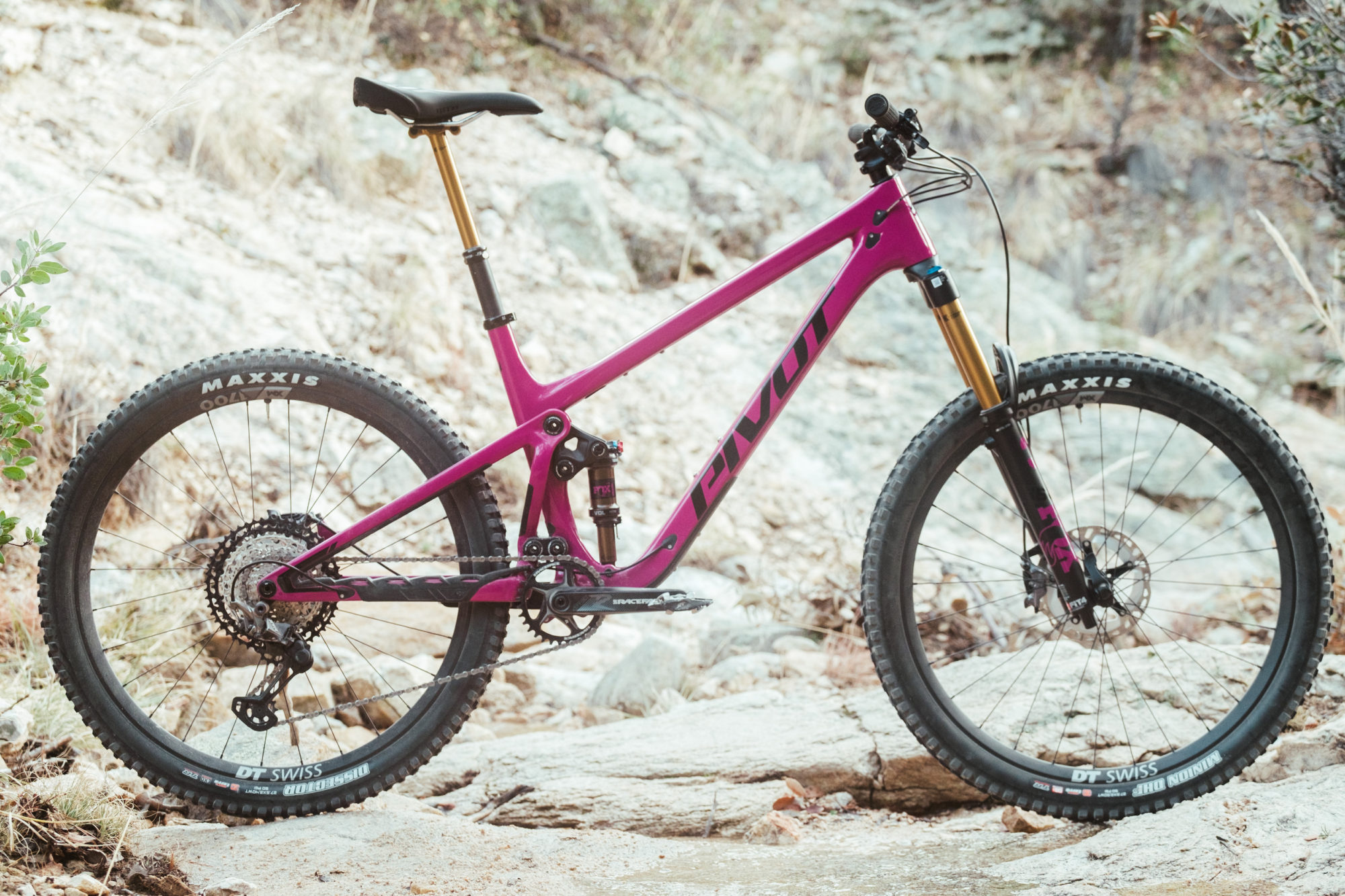 First Look | The Pivot Shadowcat is an all-new lightweight trail bike