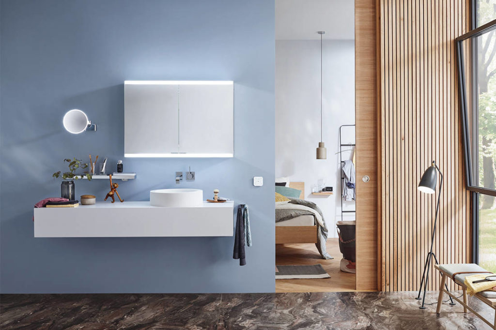 Smart mirror light is the way forward to next-gen bathroom | Lookbox Living