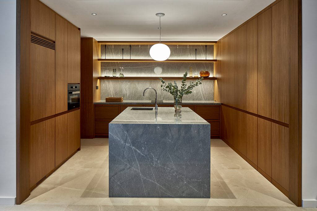 Relaxed elegance defines this family retreat in the city | Lookbox Living