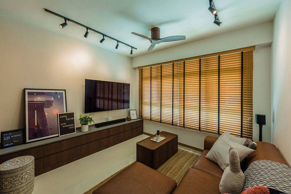 A handsome flat in dark, beautiful shades | Lookbox Living