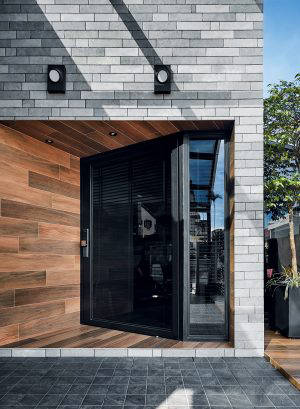 Waves of pleasure in a home where every floor is unique | Lookbox Living