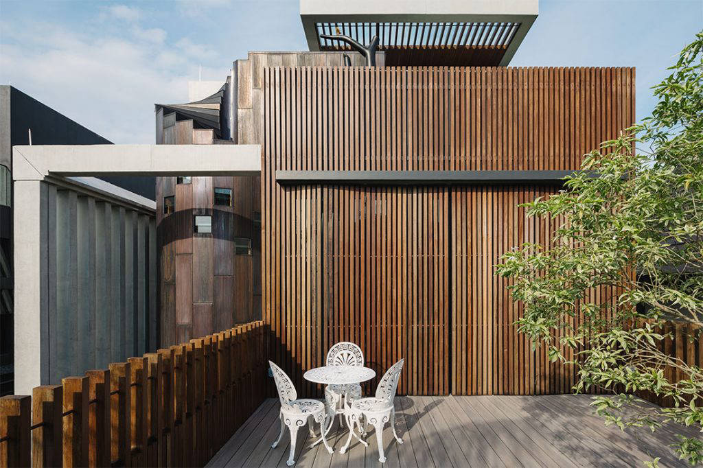 This house by HYLA Architects has been sculpted as a piece of art ...